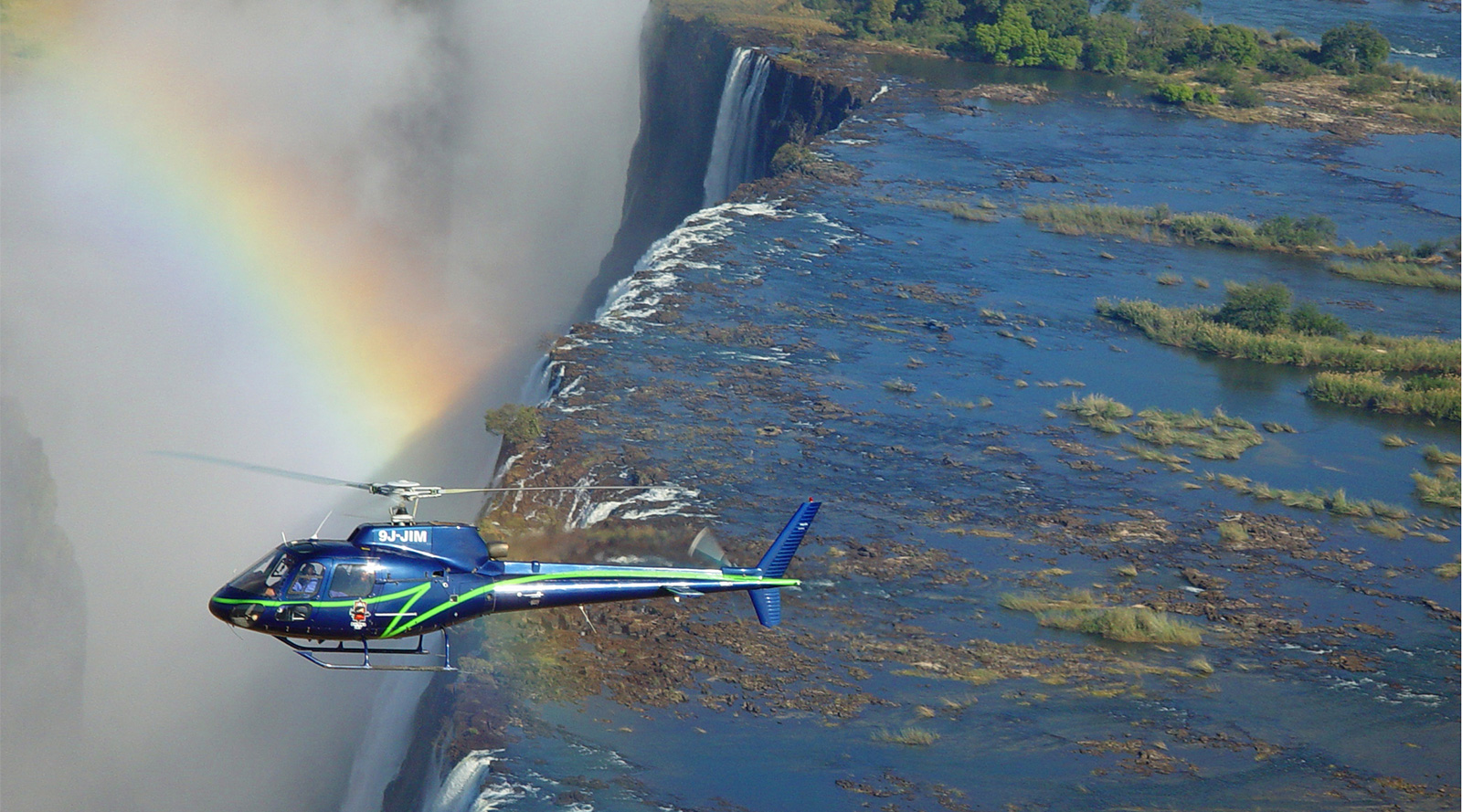 Luxury African Flying Adventure Packages + Wildlife Safaris